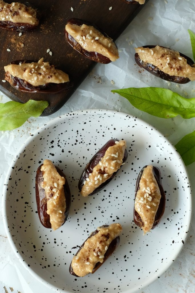 Tahinivel töltött datolya - Kifőztük